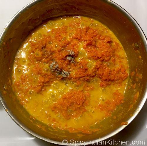 carrot halwa/ gajar ka halwa/ how to make carrot halwa - Spicy Indian ...